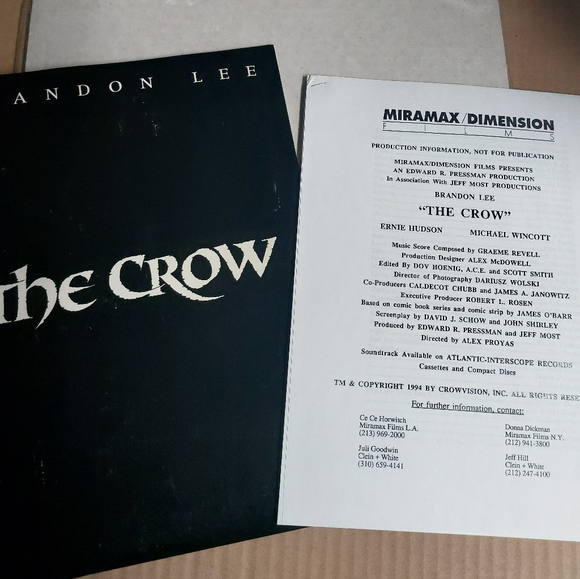 Art | The Crow Pressbook 5 8x1 Photos From The Movie 5 Color Slides And ...